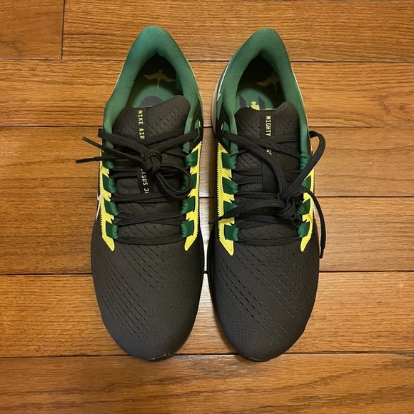 Nike | Shoes | 22 Oregon Ducks Nike College Air Zoom Pegasus 38 Running ...
